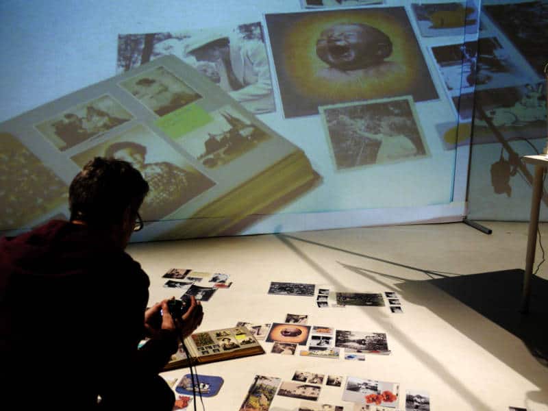 Enquête en papier - Sceneweb