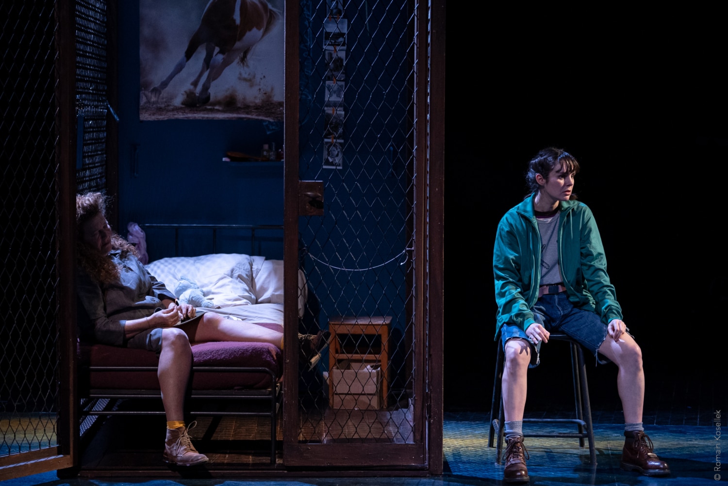 Mauvaises filles, qui trop embrassent - Sceneweb